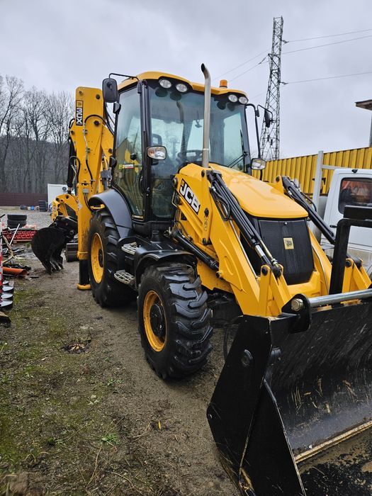 JCB 3CX 2021 93 CP ca nou 377 ore Iasi • OLX.ro