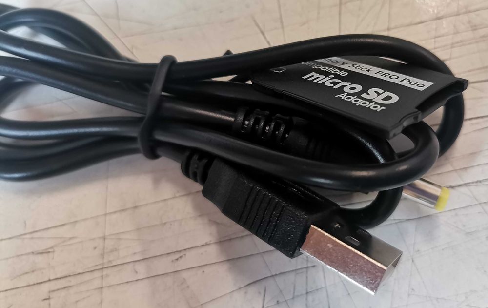 Pachet cablu incarcare + adaptor card microSD PSP Playstation Portable ...