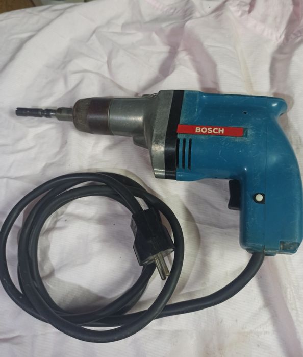 Продавам винтоверт bosch гр. Перник Христо Смирненски • OLX.bg