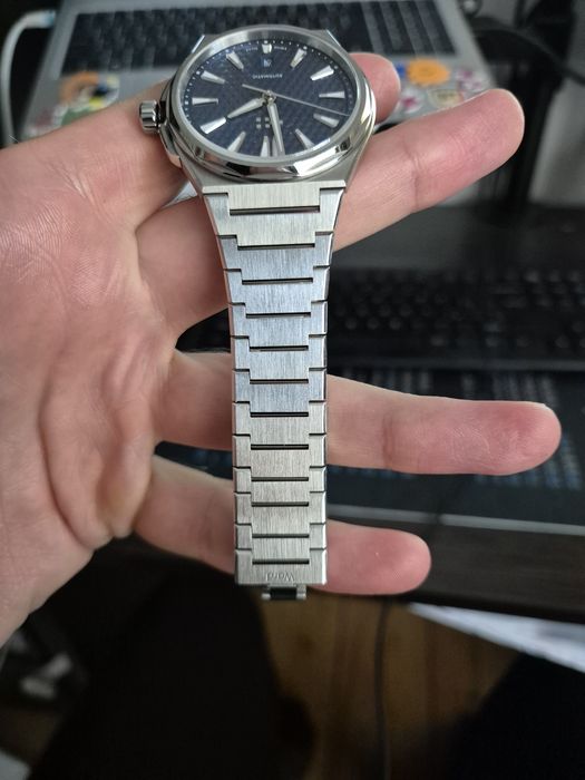 Christopher Ward The Twelve – 40mm – Nordic Blue Dosu Bricii • OLX.ro