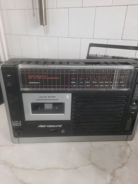 Radio Casetofon Grundig, Tristar,Astrosound.r Arad • OLX.ro