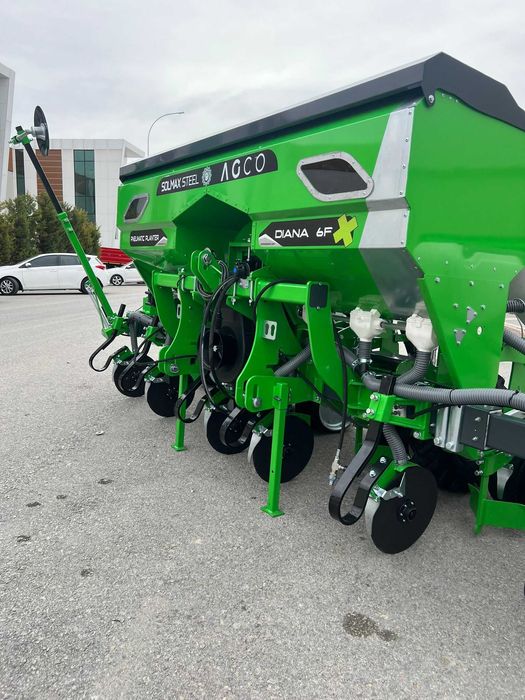 Semanatoare porumb / plante prasitoare Botoroaga • OLX.ro