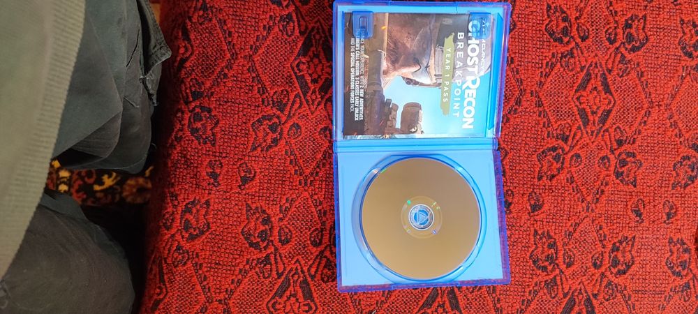 Assassin's Creed Valhalla и Tom Clancy's Ghost Recon Breakpoint гр ...