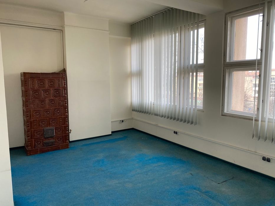 Închiriere spații birouri , parcare 20 locuri, bd-ul Victoriei Sibiu ...