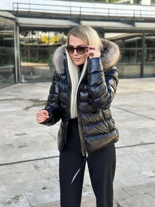 Geci damă Moncler Mesesenii de Sus • OLX.ro