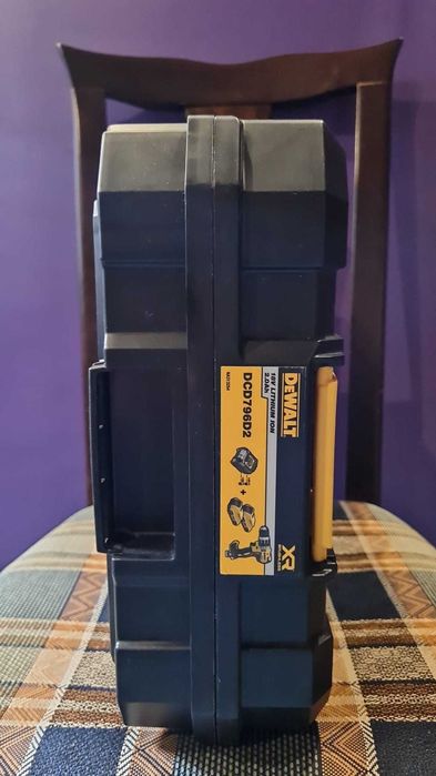 Акумулаторен Винтовер "Dewalt" DCD796D2 гр. София Център • OLX.bg
