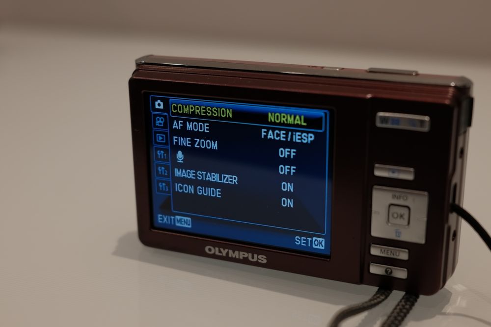 Компактен Фотоапарат Olympus fe-5030 гр. София Лозенец • OLX.bg