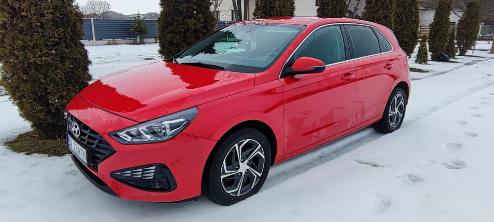 Hyundai i30 hatchback 1,5 hybrid automat 2021 103000 km Brasov • OLX.ro