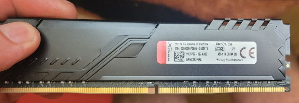 Vând 2 plăcuțe RAM 2X8GB ddr4 Galati • OLX.ro