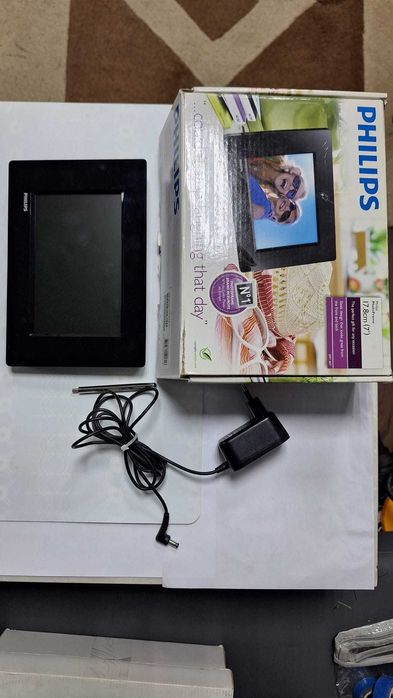 Rama foto digitala Philips SPF1307/10, 7" Bucuresti Sectorul 5 • OLX.ro