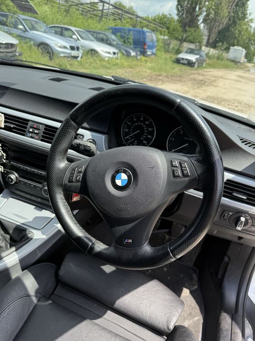 Volan m pachet bmw e90 e91 e92 e93 e87 e81 e82 e88 e84 e87 Bucuresti Sectorul 3 • OLX.ro