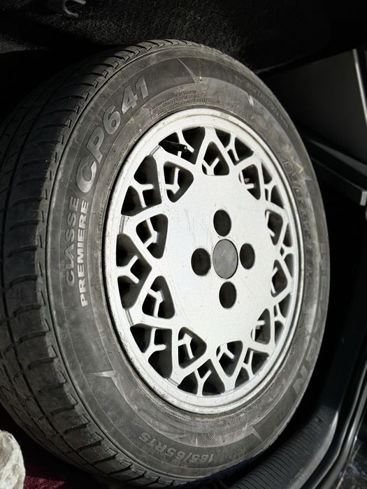 Jante Aliaj Logan R15 - Stare buna Bucuresti Sectorul 5 • OLX.ro