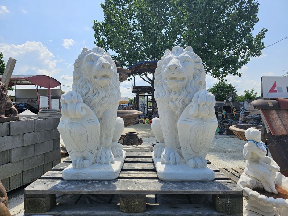 Leu mare din beton,leu din beton,statueta de gradina,statueta beton ...