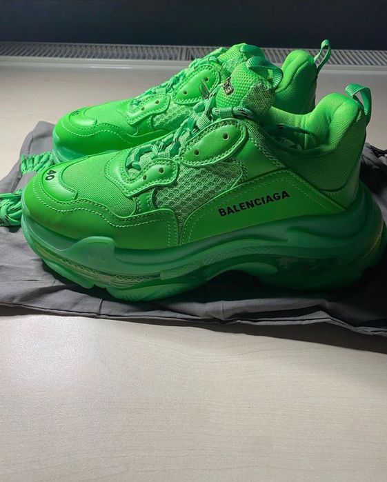 Balenciaga Triple S Neon Bucuresti Sectorul 1 • OLX.ro