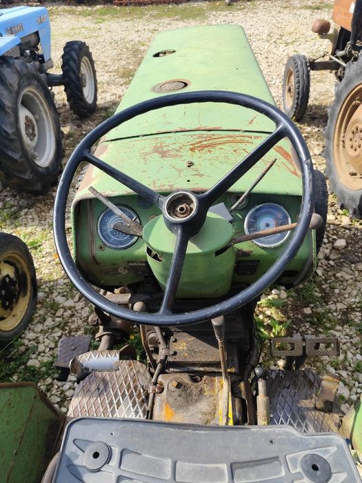 Tractor john deere 2020 Maierus • OLX.ro
