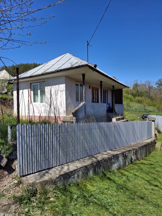 Vand casa la țara Racoasa • OLX.ro
