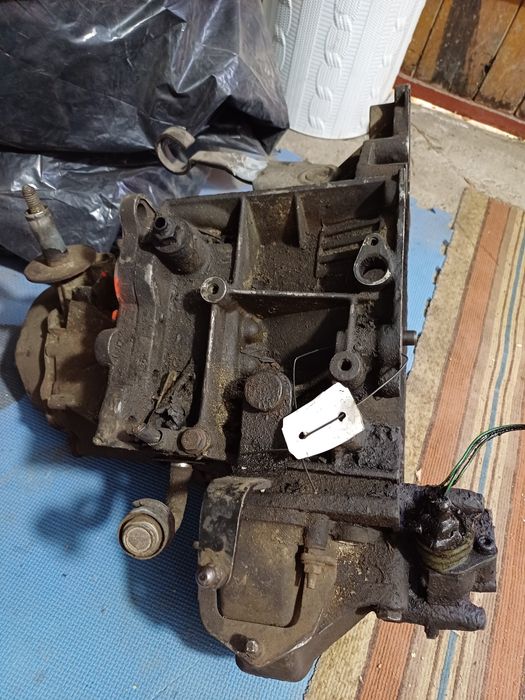 Продавам скорости за Ситроен Берленго 1.9 дизел гр. София ПЗ Хладилника ...