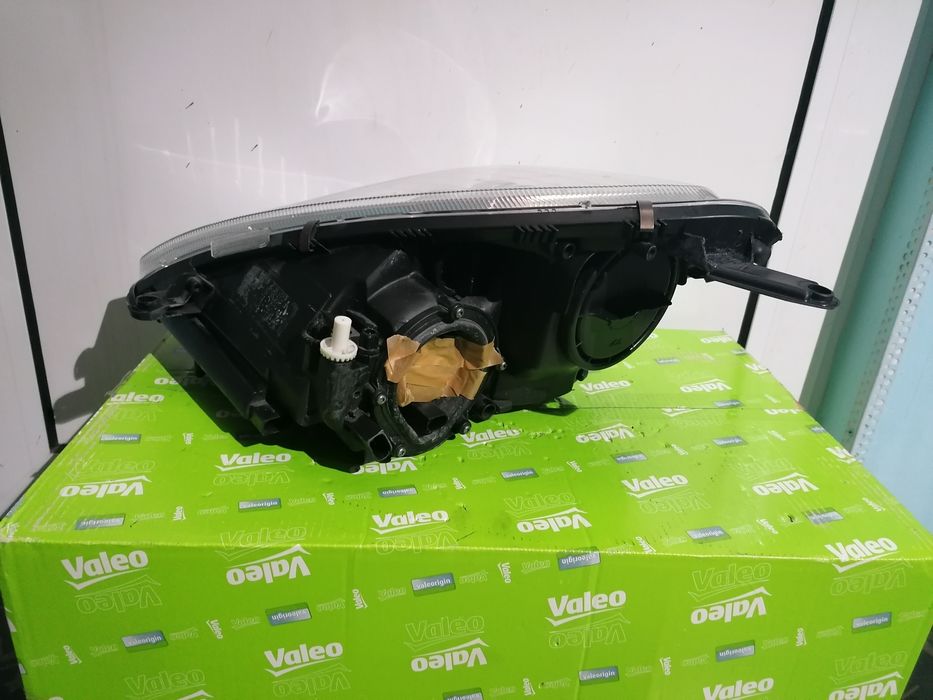 Фар Фарове за Мерцедес СЛК W171 / Mercedes SLK R171 Hella Bi-xenon AFS ...