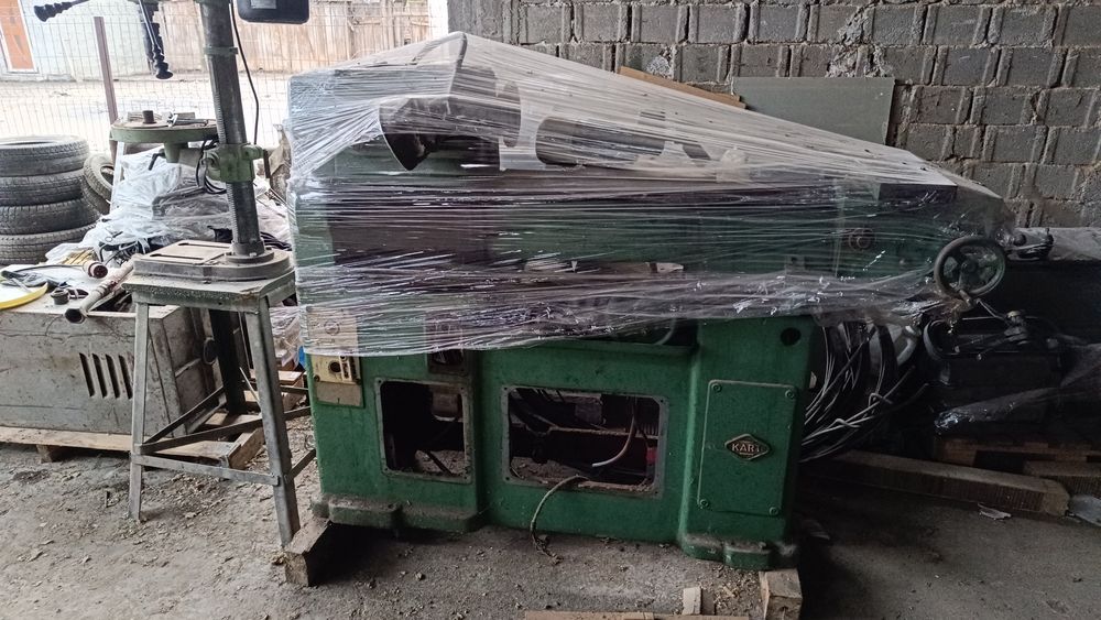 Vând strung mic E2N Sighetu Marmatiei • OLX.ro