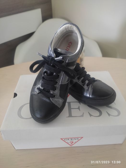 Няколко модела "Guess" к.к. Слънчев ден • OLX.bg