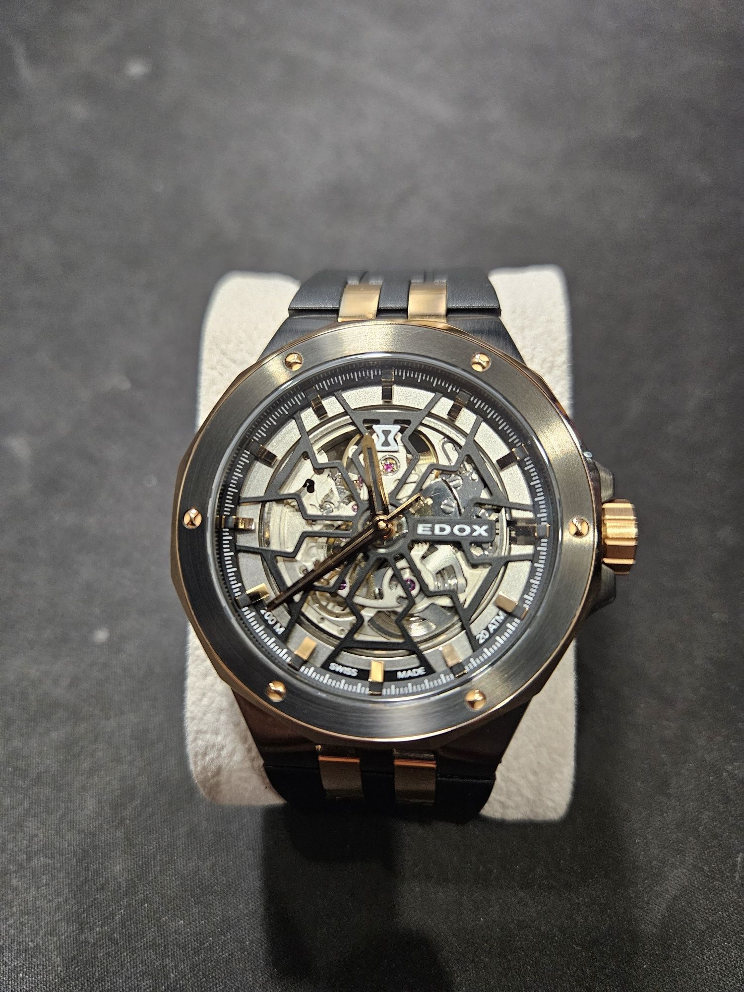 Часы швейцарские механические Edox: 550 000 тг. - Мужские часы Нуркен ...