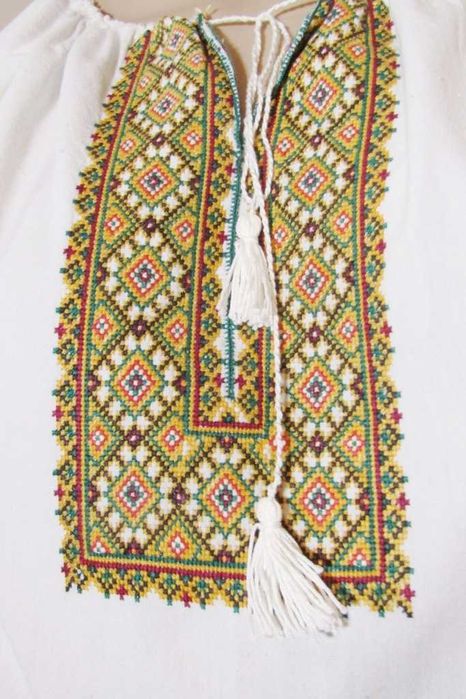 Ie traditionala veche din Ucraina , camasa populara Vyshyvanka Baia ...