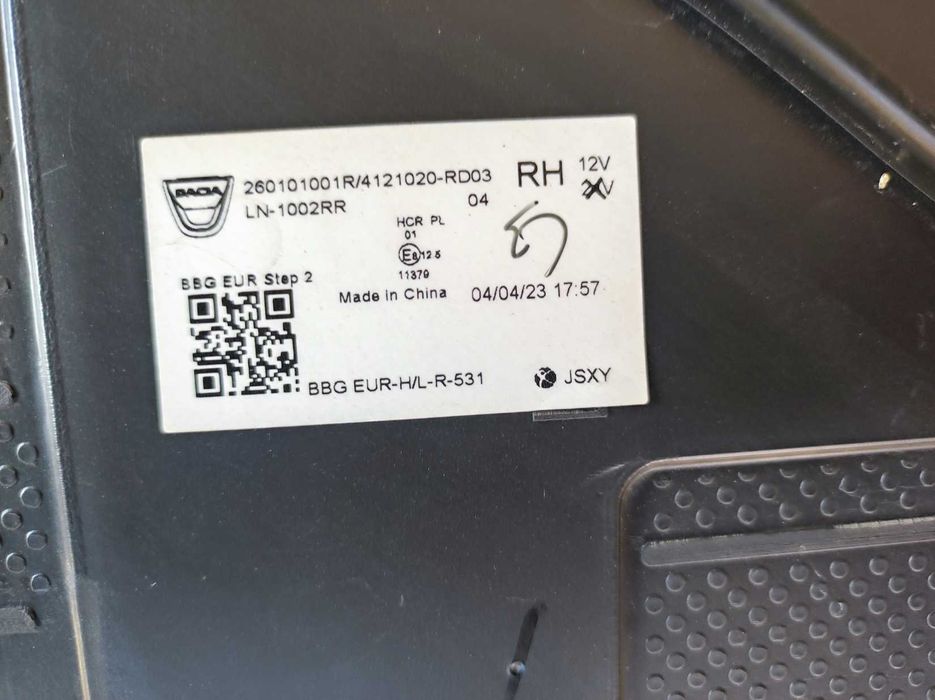 Far dreapta Dacia Spring 2021 2022 2023 2024 original Constanta • OLX.ro