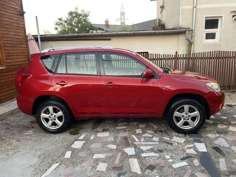 Toyota Rav 4 benzina an 2007 Sasar • OLX.ro