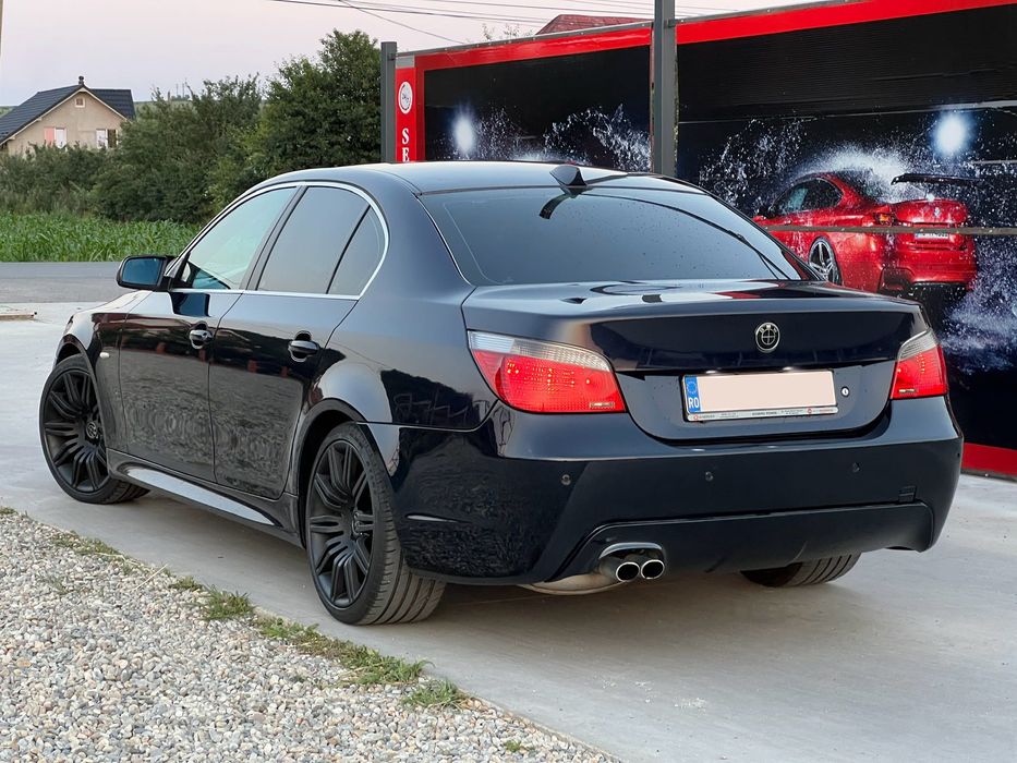 BMW Seria 5 E60/ Automat/ Pachet M/ 525d/ Navi mare/ interior sport ...