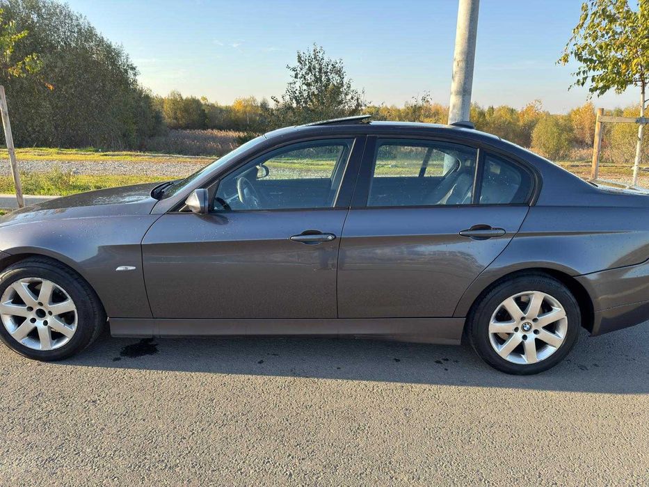 Vand BMW Seria 3 E90 320D Automat Bucuresti Sectorul 6 • OLX.ro