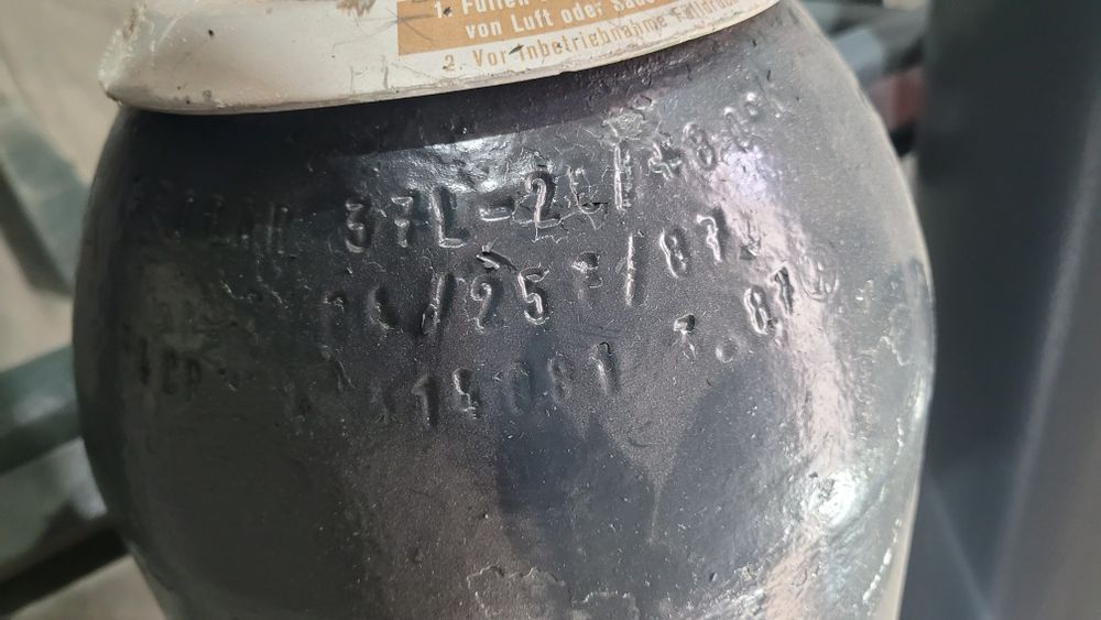 Compensator vas expansiune butelie acumulator hidraulic incarcare azot ...