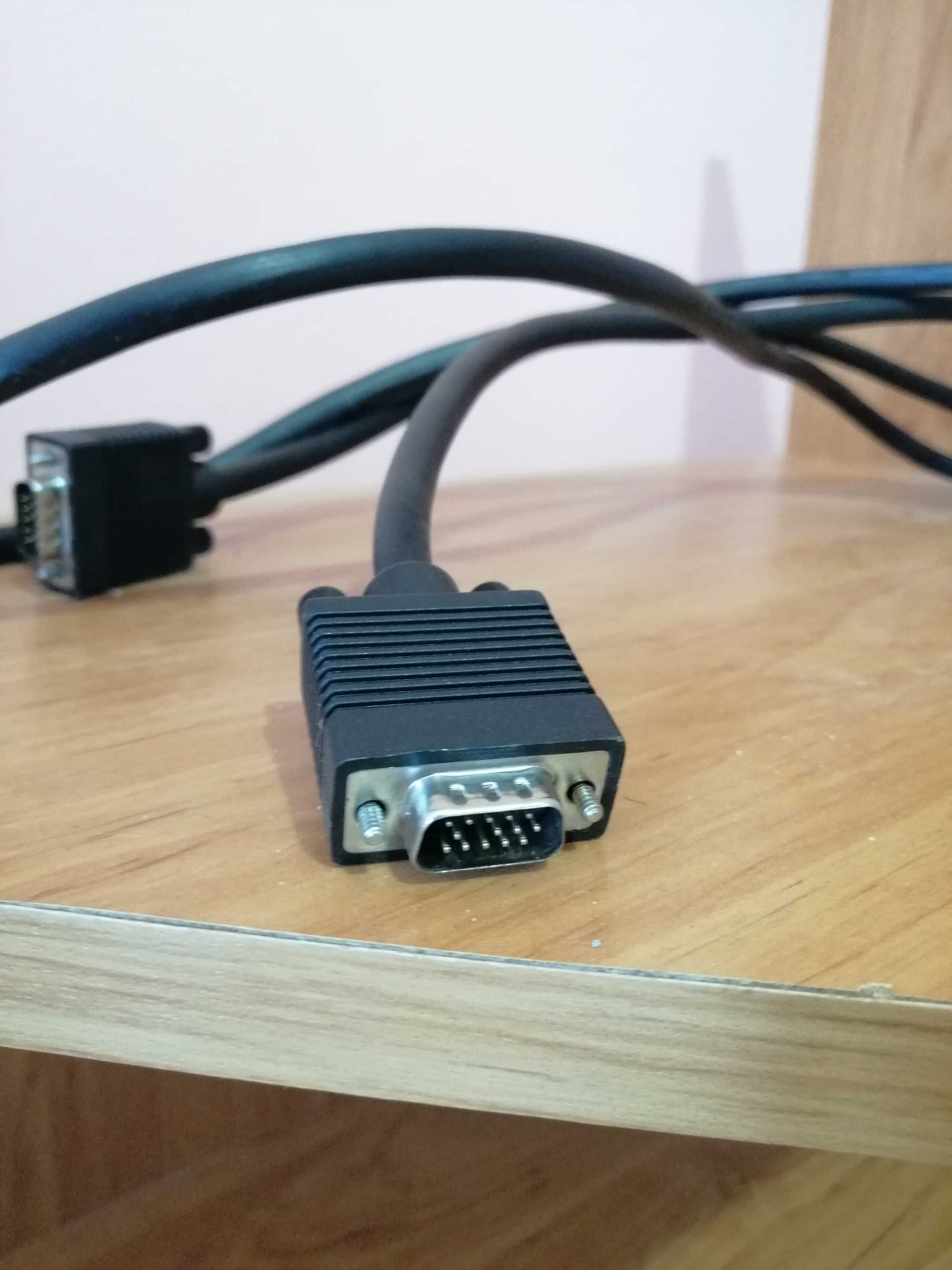Монитор за компютър LG+безжична,мишка и клавиатура на лоджитек с ...