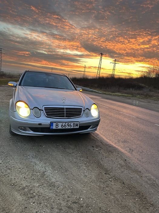 Mercedes w211 E320 гр. Долни чифлик • OLX.bg