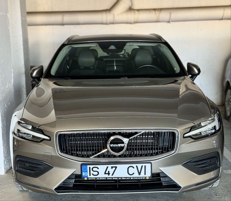 VOLVO V60 T4 2.0 (190 Cp) Aut.8 Momentum Pro Iasi • OLX.ro