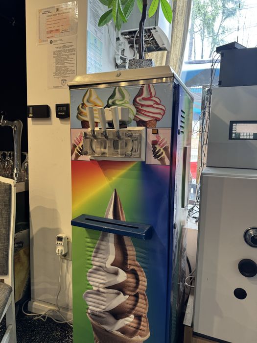 Masina de Inghetata Italia Originala Baia Mare • OLX.ro