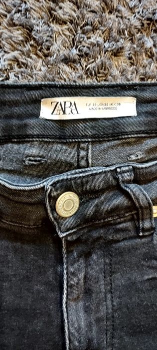 Vând pantaloni scurți blugi Zara 38 Arad • OLX.ro