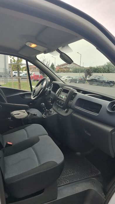 Opel Vivaro Provenienta Germania, numere rosii Chiajna • OLX.ro