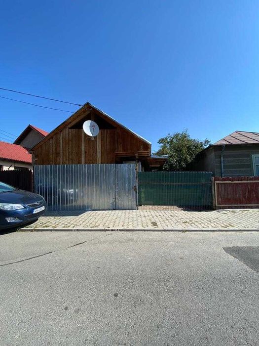 Casa si teren zona centrala, Timotei Cipariu, Focsani!! Focsani • OLX.ro
