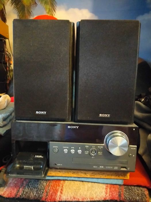 Sistem ” SONY cu Boxe originale ”optional Telecomanda. Bucuresti ...