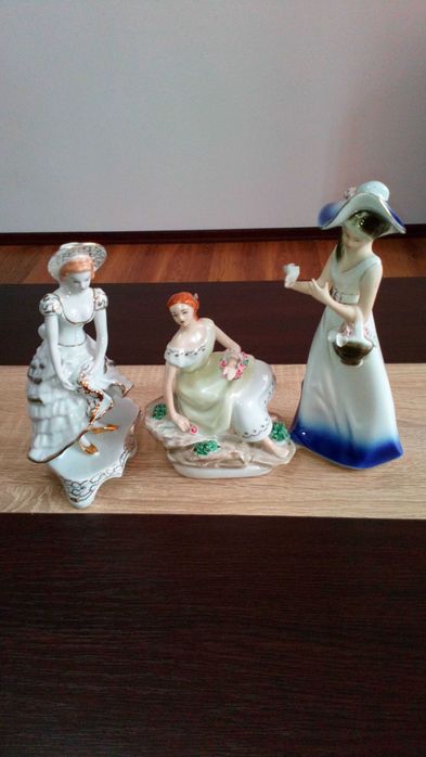 Bibelouri porțelan Curtea de Argeș Pitesti • OLX.ro