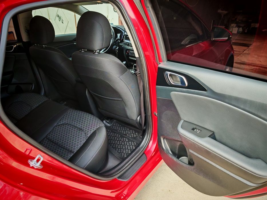 Кия Сиид 1.4/99к.LPG/FULL LED, KAMERA гр. Велико Търново Бузлуджа • OLX.bg