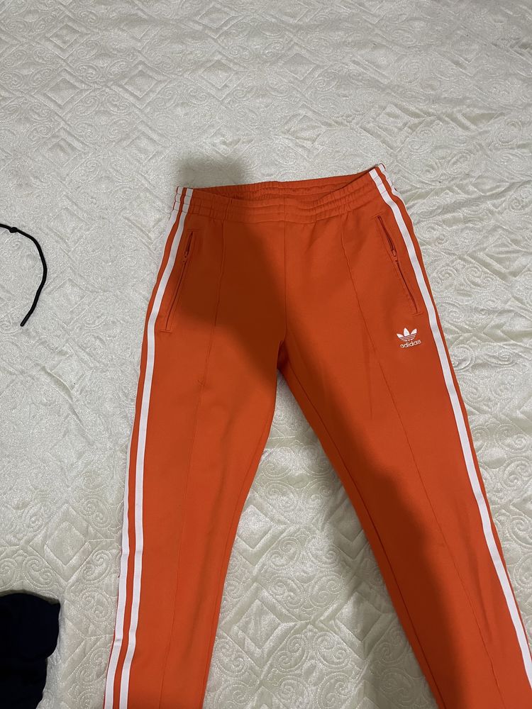 Спортивка Adidas оригинал женская: 10 000 тг. - Спортивные костюмы ...