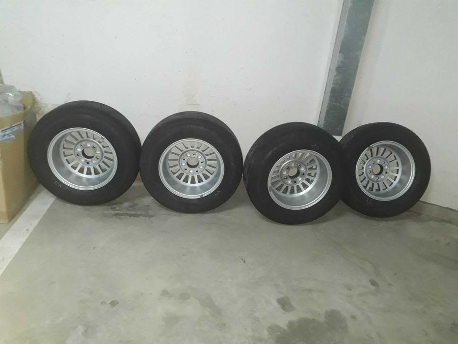 Джанти с гуми за Ретро БМВ 14 цола гр Варна Базар Левски • Olx Bg