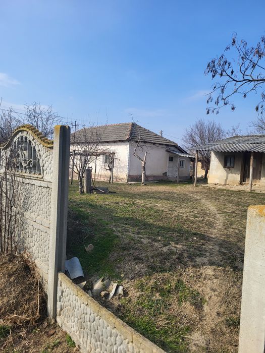 Casa de vânzare comuna crucea jud constanta Crucea • OLX.ro