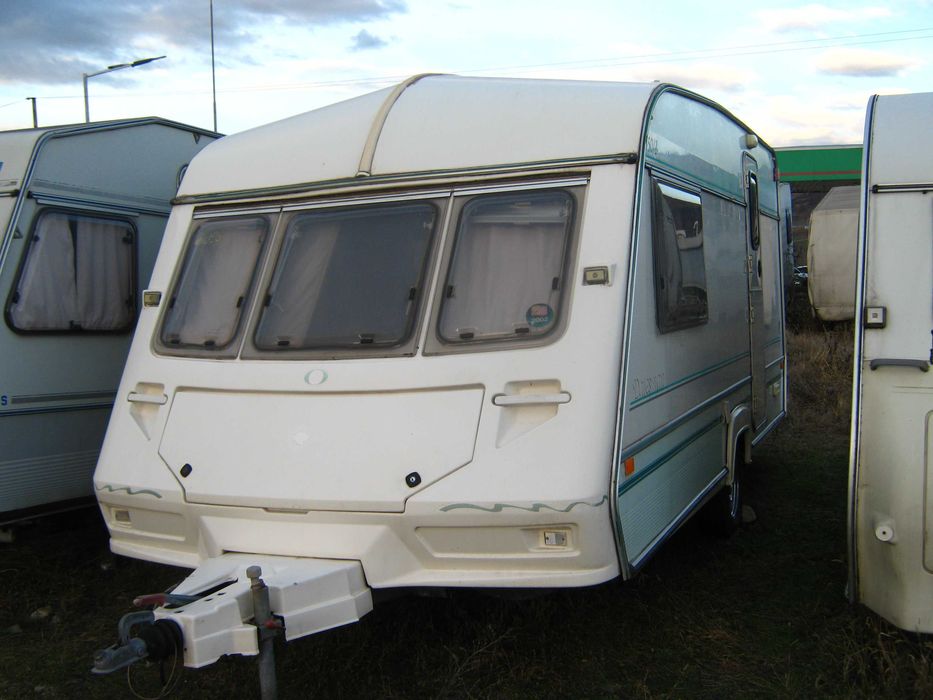 RULOTA cu acte si baie Sebes • OLX.ro