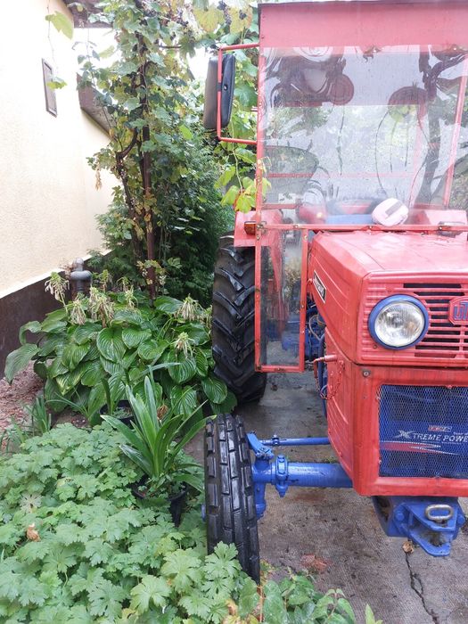 Vând tractor! UTB445 Sanleani • OLX.ro