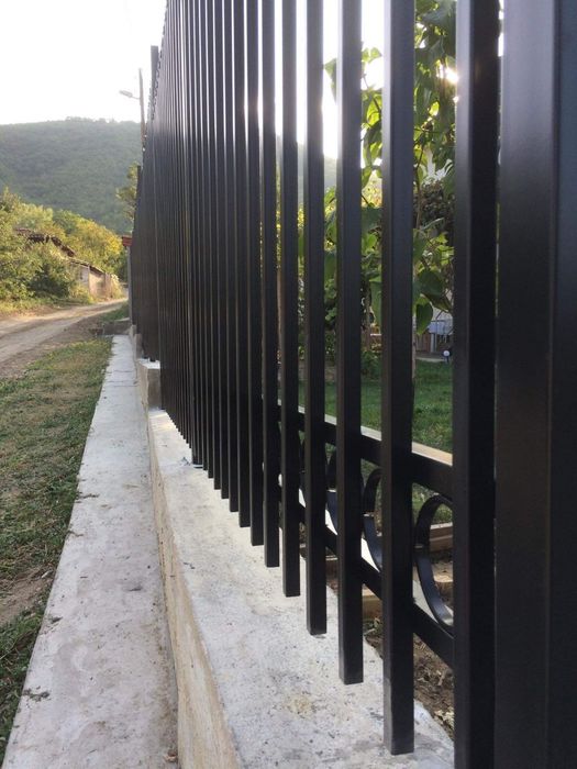 Монтаж на огради Оградни пана и Врати парапети надвеси и д р гр Нови Искър • Olx Bg