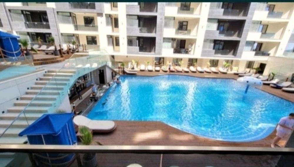 4 STUDIOURI pe plaja Azimuth in Stefan Building Resort Mamaia • OLX.ro