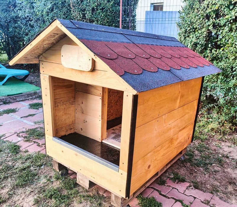 Cusca de CALITATE (caine talie medie/mare) complet IZOLATA, NOUA ...