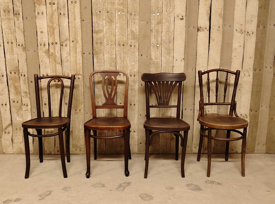 Scaune vechi Thonet Mundus din lemn curbat de fag Gradistea • OLX.ro